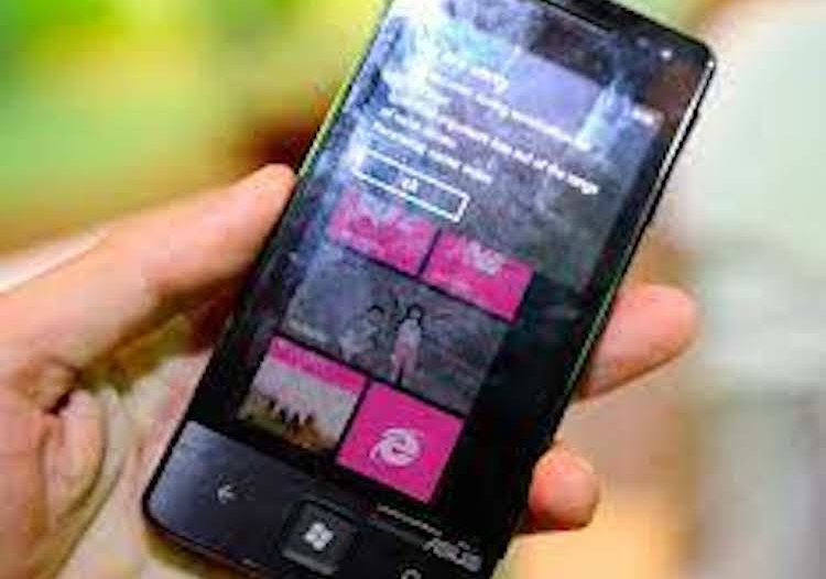 Asus E600. Новое фото и видео - Hi-News.ru